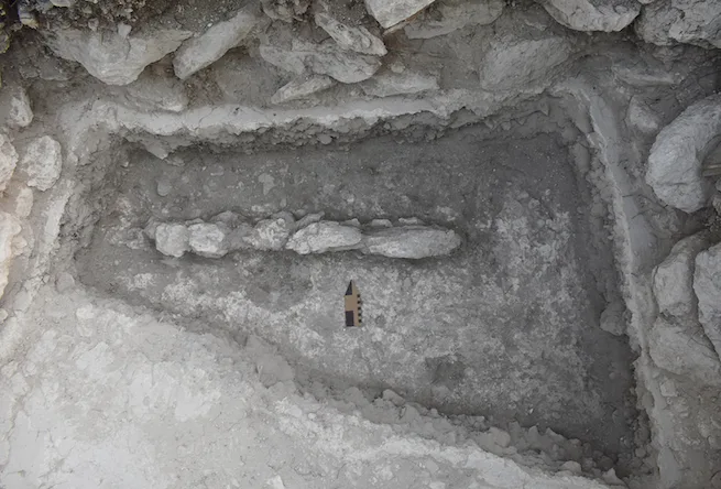 Hallan singular tablero de juego maya en sitio arqueológico de ...